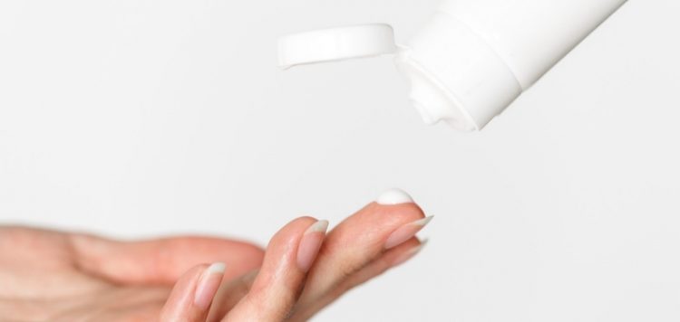 Dermatitis: Pengertian Gejala, Penyebab, dan Pengobatan